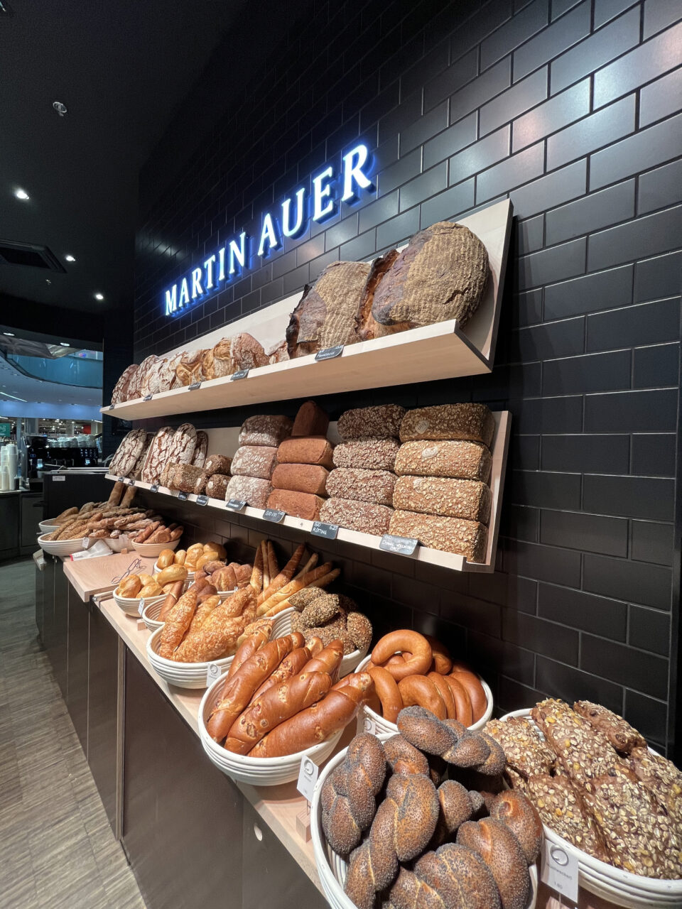 Moments | Martin Auer